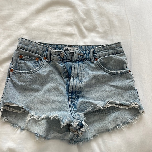 Zara | Shorts | Zara Denim Shorts Size 6 | Poshmark